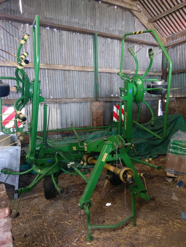 Krone 4 rotor tedder - Davidson Tractors