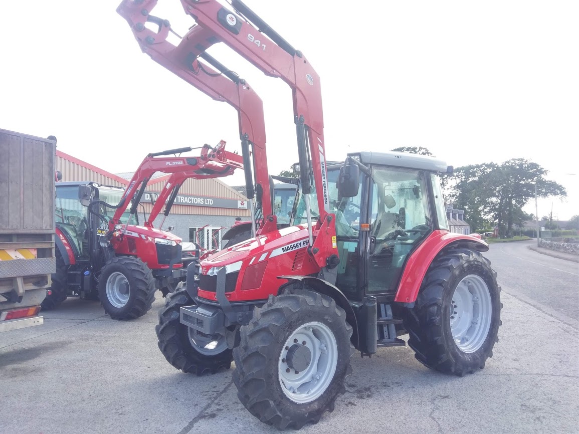 Massey Ferguson 5440 - Davidson Tractors