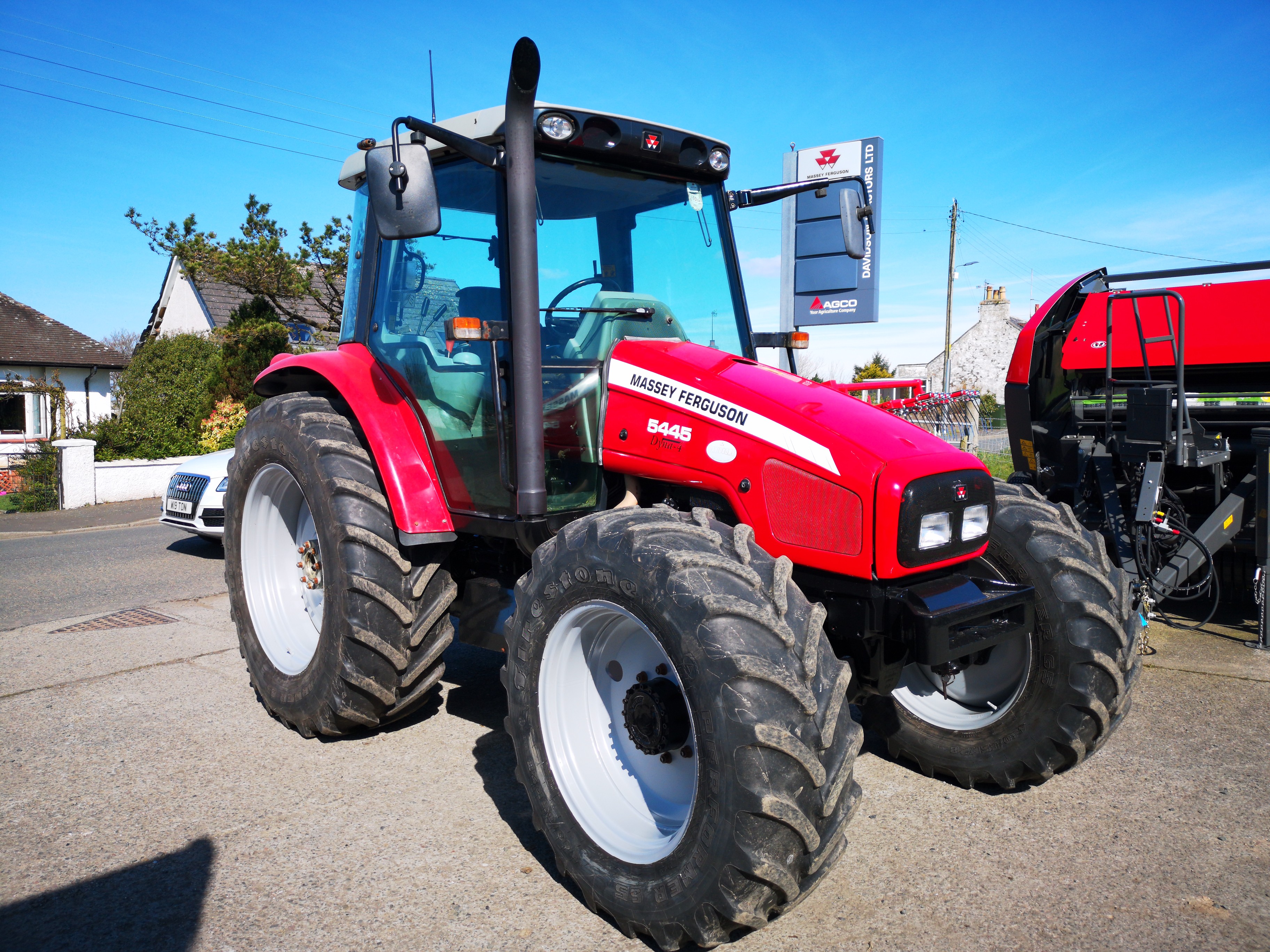 Massey Ferguson 5445 - Davidson Tractors