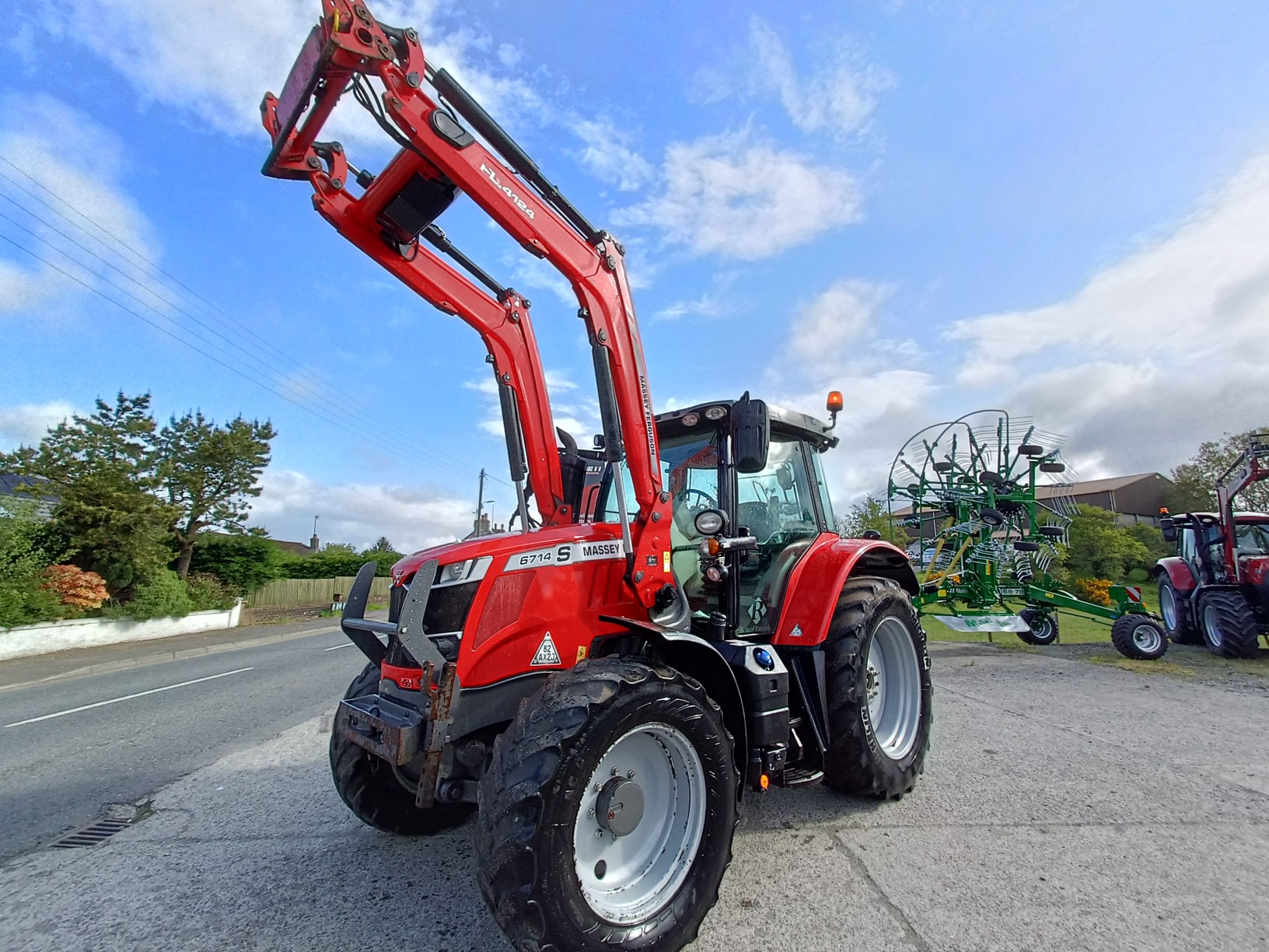 Massey Ferguson 6714S - Davidson Tractors