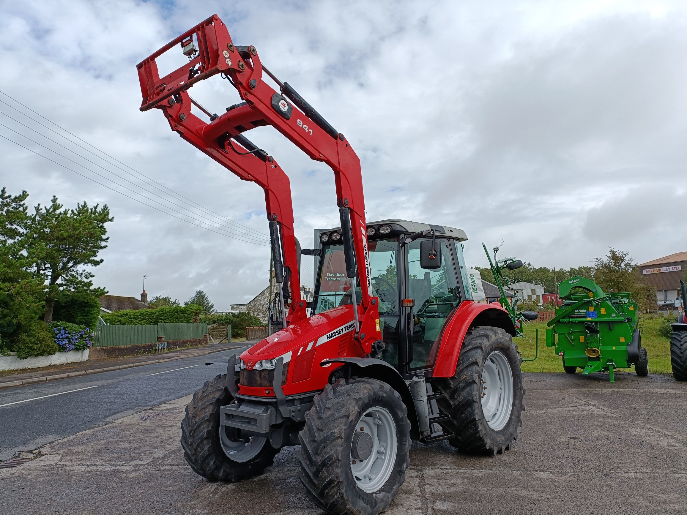 Massey Ferguson 5440 - Davidson Tractors